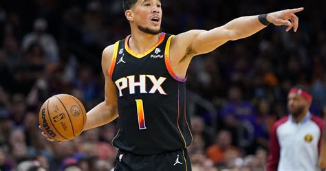 Kevin Durant, Booker Amaze Fans as Suns Shrug Off Chris Paul Injury to ...