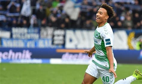 vor spiel gegen den hsv wirbel um top talent von greuther fürth