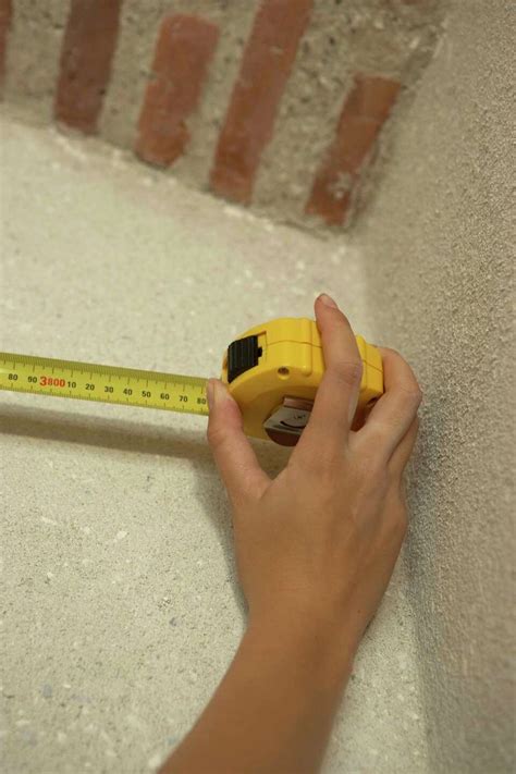 How To Measure A Straight Line Across A Ceiling