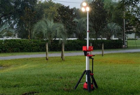 Milwaukee M18 Rocket Tower Light Charger 2136 Pro Tool Reviews