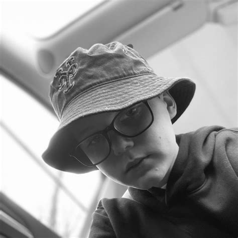 Stream Spencer Schlow Music Listen To Songs Albums Playlists For