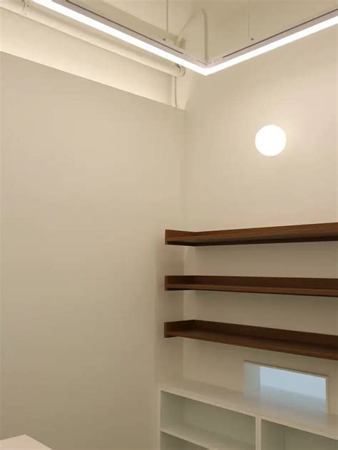 화이트and우드톤 깔끔한 10평 약국인테리어 강동구 천호동