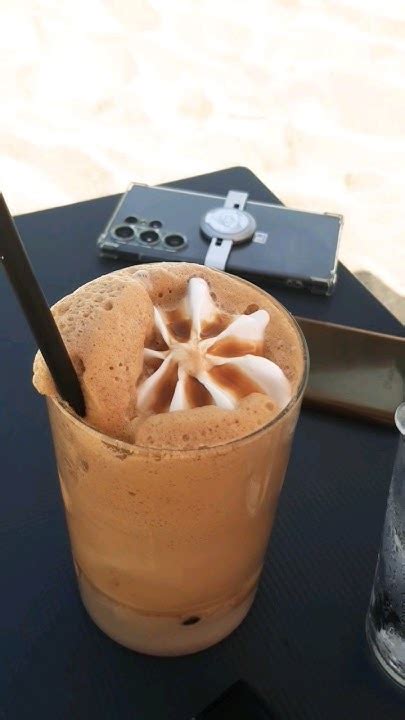 Море и фрапе със сладолед Sea Frappe Icecream Very Testy Delicious Drink Relax