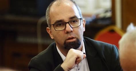 Първан Симеонов 40 от анкетираните са свидетели на ограничаване във Фейсбук Новини от Dnes Bg