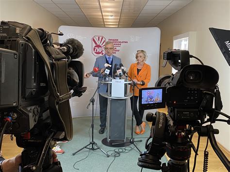 Nauczyciele Nie Mogą Być Od Wszystkiego Konferencja Prasowa Znp Znp