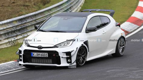 Est Ce La Toyota Yaris Grmn Sur Le Nürburgring