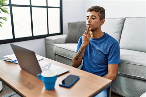 how does a blind person read their email seven conditions to consider