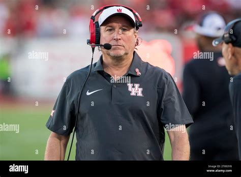 Houston Tx Usa 18th Nov 2023 Houston Cougars Head Coach Dana