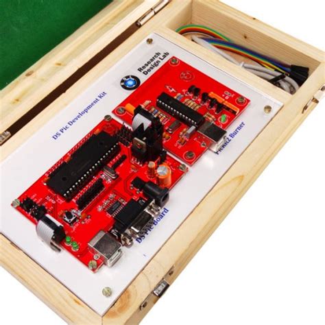 DsPIC Development Board Trainer Kit