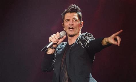 Έξαλλος ο Σάκης Ρουβάς απαντά στις φήμες «Είναι ντροπή