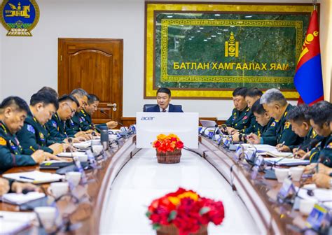 БАТЛАН ХАМГААЛАХЫН САЙД Д БАТЛУТ ҮНДЭСНИЙ СӨРӨН ТЭСВЭРЛЭХ ЧАДАВХЫГ БЭХЖҮҮЛЖ ҮНДЭСНИЙ ДАРХЛААГ