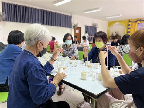 อบรมหลักสูตรการพัฒนาเทียนหอมล้านนาสร้างสรรค์จากวัสดุธรรมชาติให้กับกลุ่ม