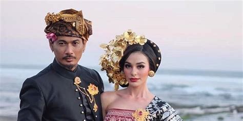 Jerinx SID dan Nora Alexandra Resmi Menikah Hari Ini, Selamat! - KapanLagi.com