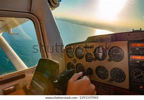 124 Cessna Plane Inside Royalty Free Photos And Stock Images Shutterstock