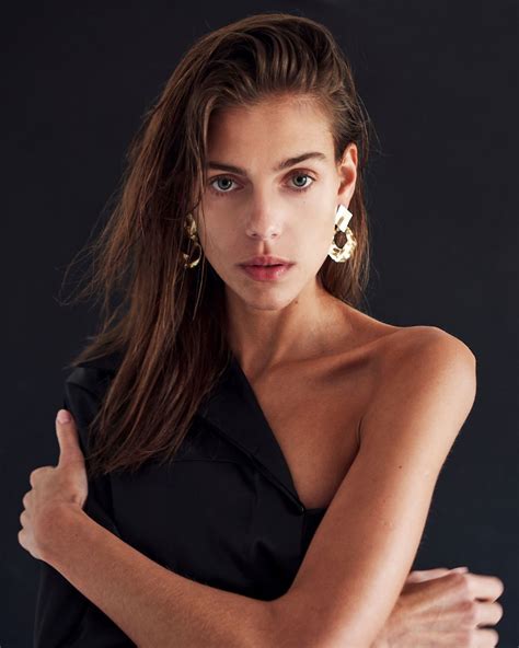 Model Amelia Mmg Models