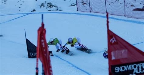 Snowboardcross Deuxième De La Coupe Deurope 2024 Maja Li Iafrate Danielsson Avance Pas à Pas