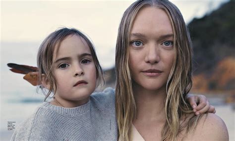 David Letts Model Weathered Red Barn Shutter Of New Jersey Jigsaw