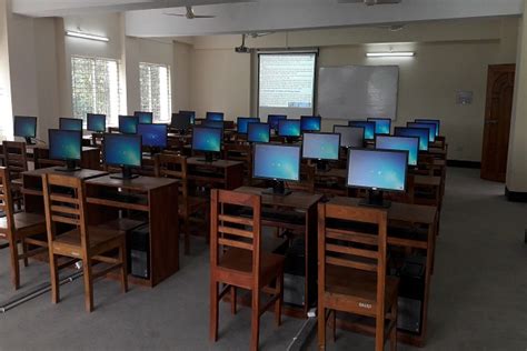 Computer And Simulation Laboratory Department Of Electrical And Electronic Engineering EEE