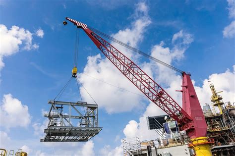 Crane Safety Importance Of Load Calculations Revealed