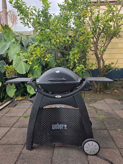 Weber Q2200 Bbq Cart Lpg Extras Included Barbecues Grills
