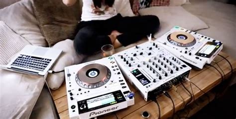 Pioneer Cdj All White Theme Dj Setup At