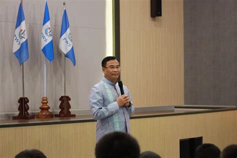 พิธีมอบธงสัญลักษณ์แก่นักเรี เทศบาลตำบลแพรกษา สมุทรปราการ