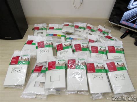 Skooter Blog — [review] Tomadas E Interruptores Schneider Lunare