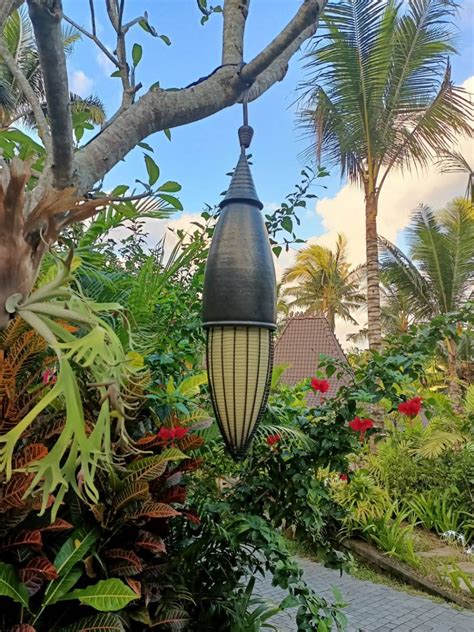 Lampu Taman Sebagai Elemen Estetis Asrinesia