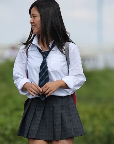 K少女だらけの通学路画集 ① ビッグダディ