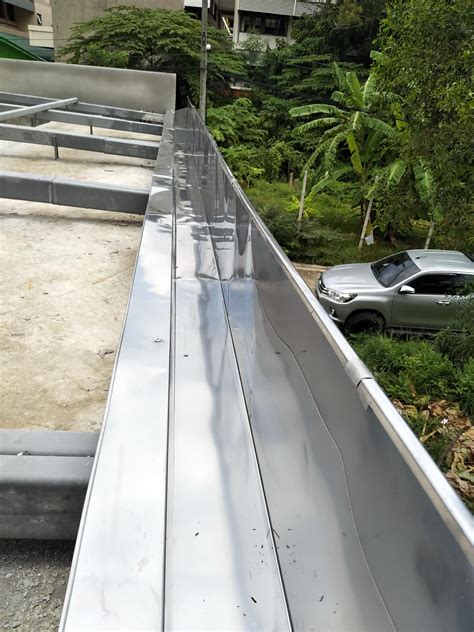 🚩 รางน้ำฝนสแตนเลสเกรด304 🚩ความหนา0 4 บัดกรีตะกั่ว 🚩ขนาดพับขึ้นรูปตามแบบ 🚩สอบถามได้เลย ถูกจริง