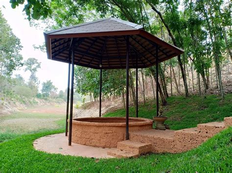 บ่อน้ำทิพย์เมืองโบราณดงละคร ที่นี่ นครนายก Facebook