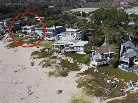 Kourtney Kardashian And Travis Barker Buy Conan Obriens Santa Barbara