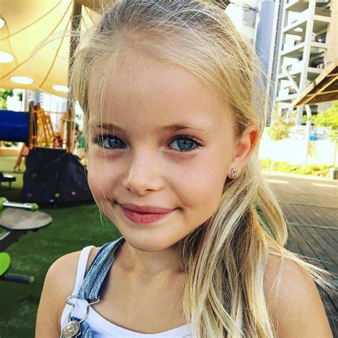 Anastasya Averbukh Si Cantik Bermata Hijau Foto 1
