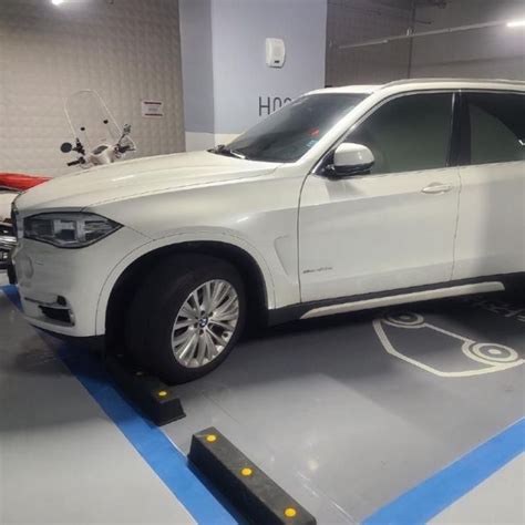 손대면 불 지른다던 주차빌런 이번엔 경차 2칸 대각선주차 아시아경제