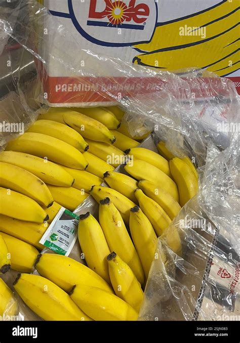Ripe Bananas Box Of Bananas Ethylene Absorbent Dole Bananas Bananas