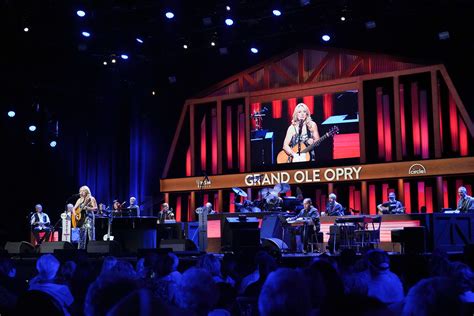 Grand Ole Opry House Nashville Tennessee Usa See Any Places