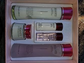 Amazon.com : Korean Cosmetics_Jigott Essence Moisture Skin Care 3pc Set ...