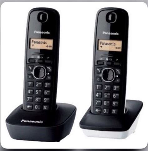 Panasonic โทรศัพท์บ้านแบบไร้สายแบบ 2 เครื่อง 1ชุด 1เบอร์ 2เครื่อง หน้า