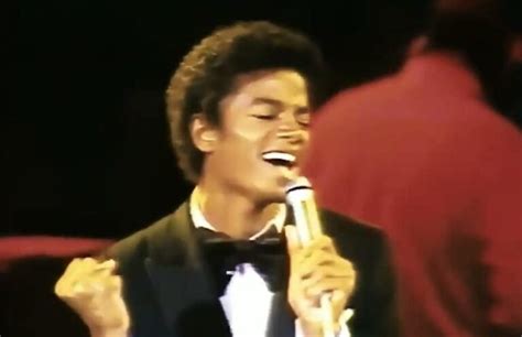 Michael Jackson Apresenta ‘‘rock With You Em Evento Para A Unicef Mj Beats