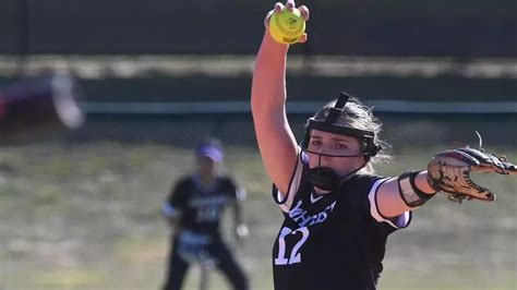 Abby Moravek 2026 Softball Amherst College