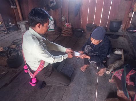 မိုင်းခုတ်မြို့၊ မိုင်းလုံးကျေးရွာအုပ်စု၌ အသက် ၈၅ နှစ်နှင့်အထက် ဘိုးဘွားများအား လူမူရေးပင်စင