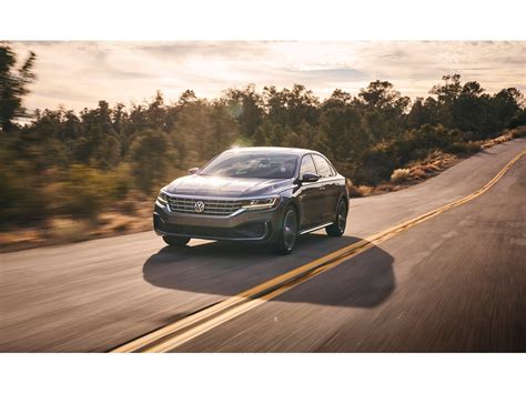 2021 Volkswagen Passat Pictures Us News