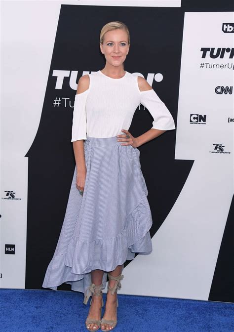 Hot Meredith Hagner Photos Thblog