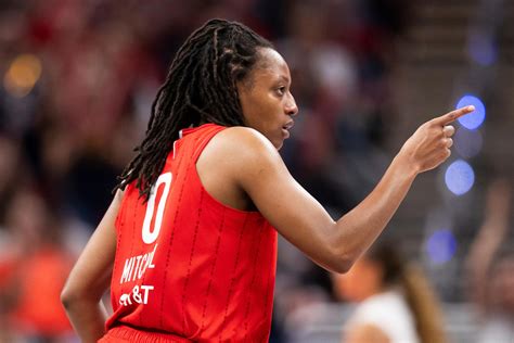 Kelsey Mitchell Is Our Top Priority Will Wnba All Star Re Sign With