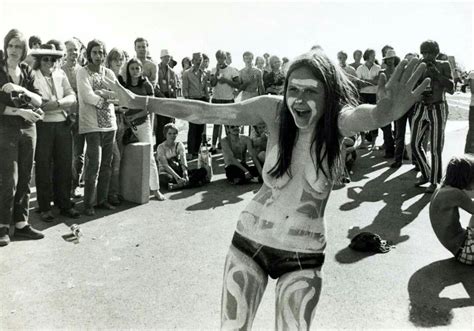 Peace Love And Freedom Pictures Of Hippie Fashions From The Late 1960s