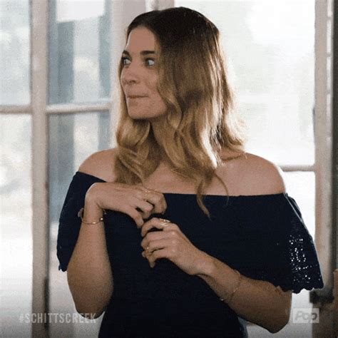 Alexis Rose  By Schitts Creek Find And Share On Giphy