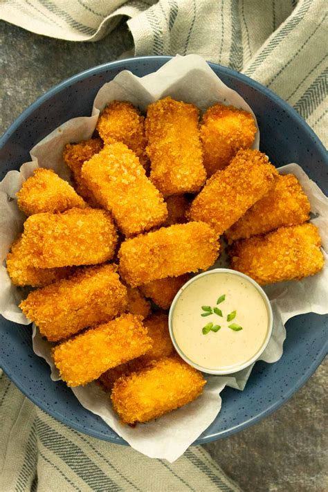 Spicy Baked Buffalo Tofu Bites With Dilly Dipping Sauce