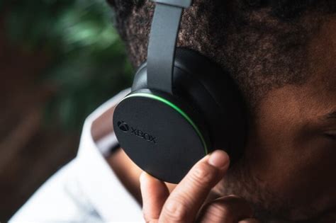 Microsoft Announces Xbox Wireless Headset For Usd