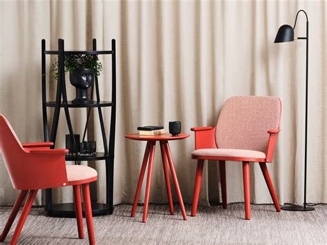 Sturdy Shelf Design That Uses A Minimum Of Material Core77