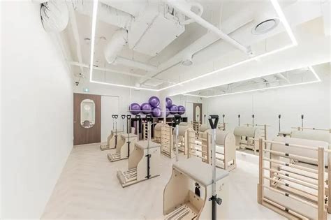 화이트and우드톤 따뜻한 분위기 40평 필라테스센터 인테리어 파주 야당동